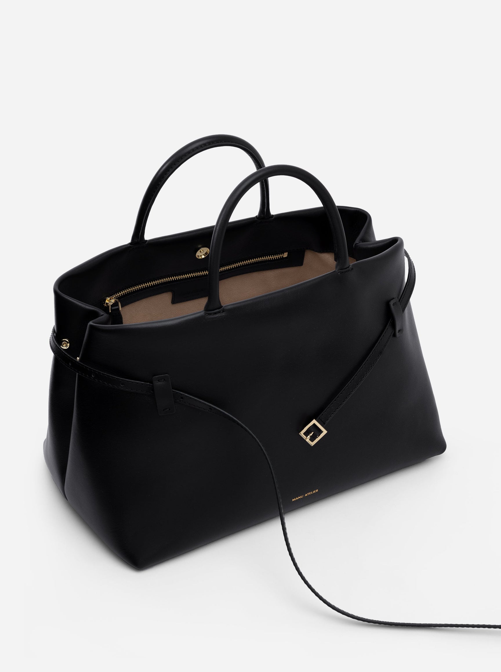 Le Cambon 40 by Manu Atelier