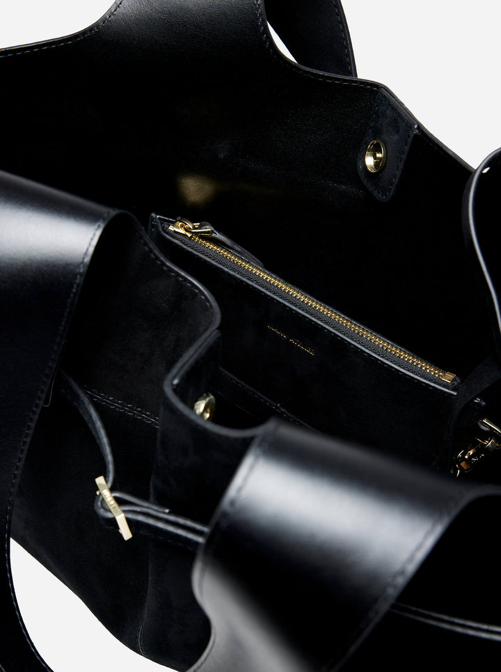 Le Cambon 35 Black by Manu Atelier
